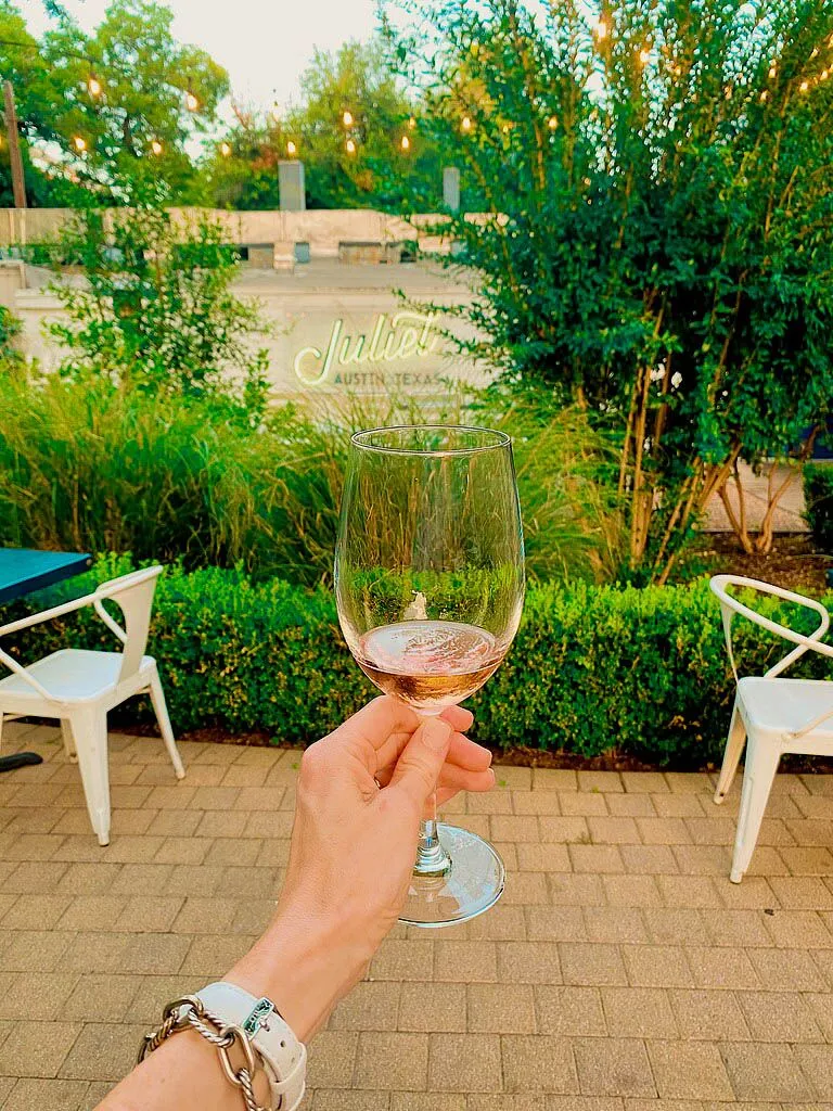 A Map of Where To Eat Near Q2 Stadium In Austin | The Austin Things