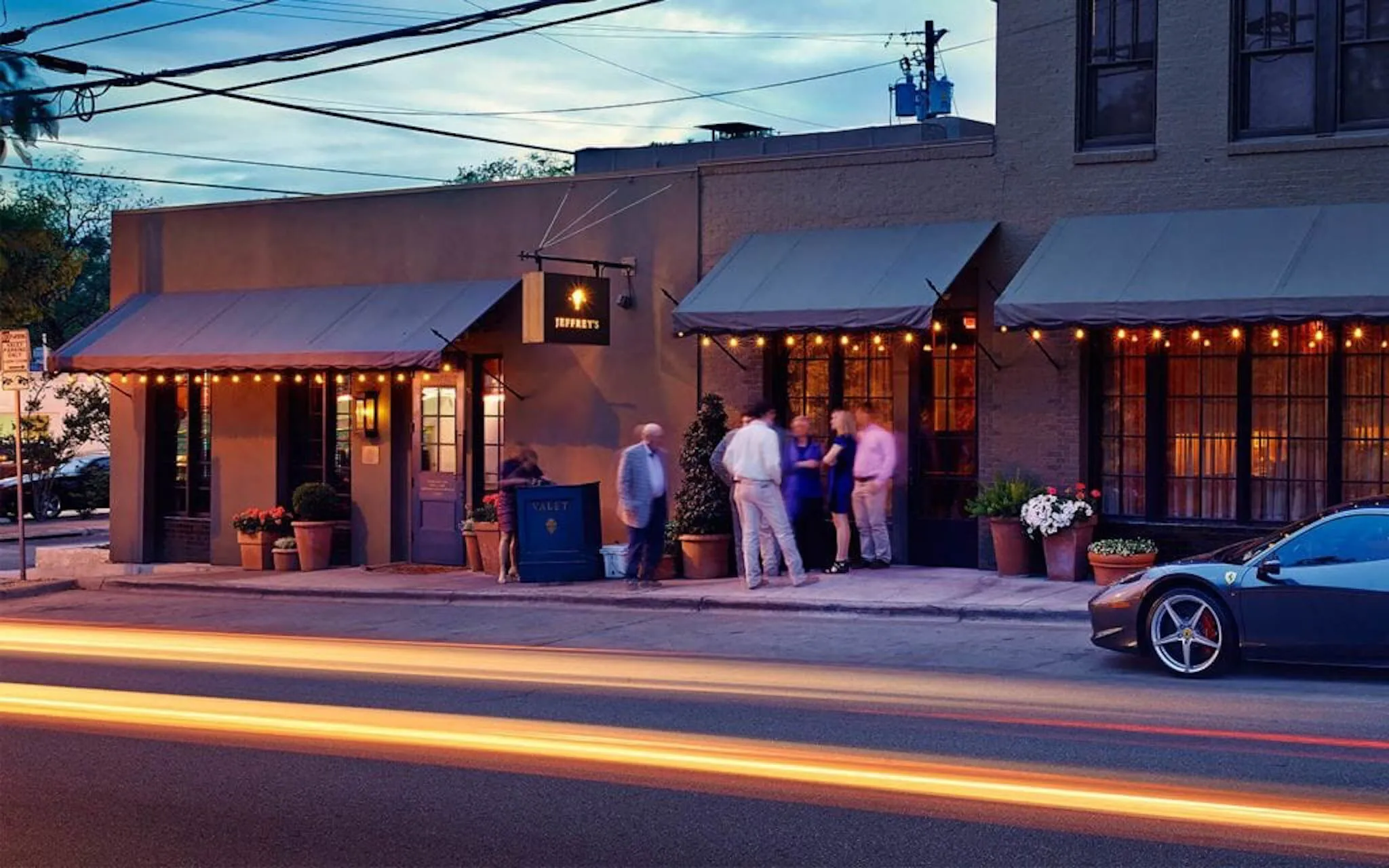 20 Classic Austin Restaurants For Your Bucket List | The Austin Things