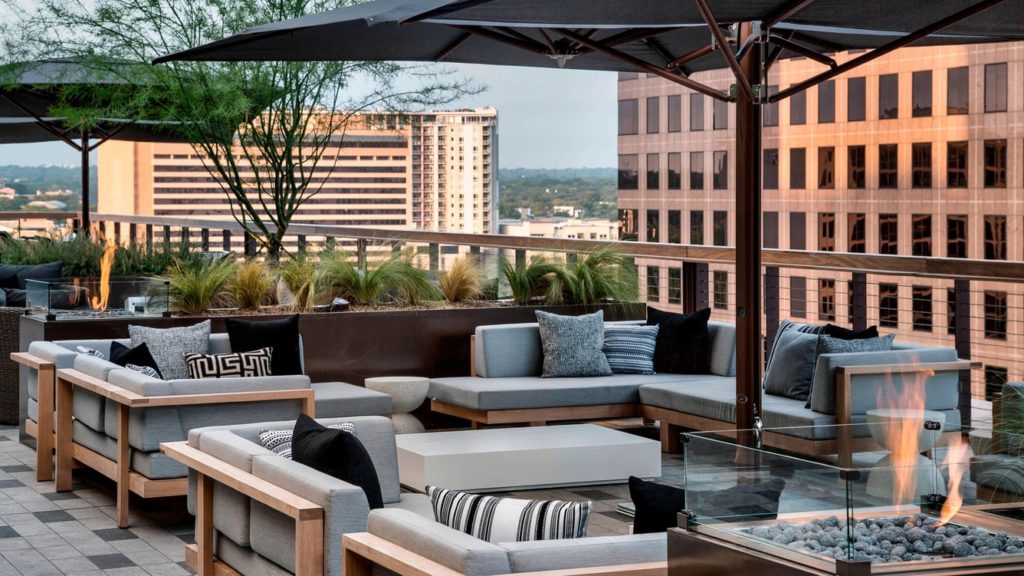 15 Rooftop Bars In Austin With Jaw-Dropping Views | The Austin Things