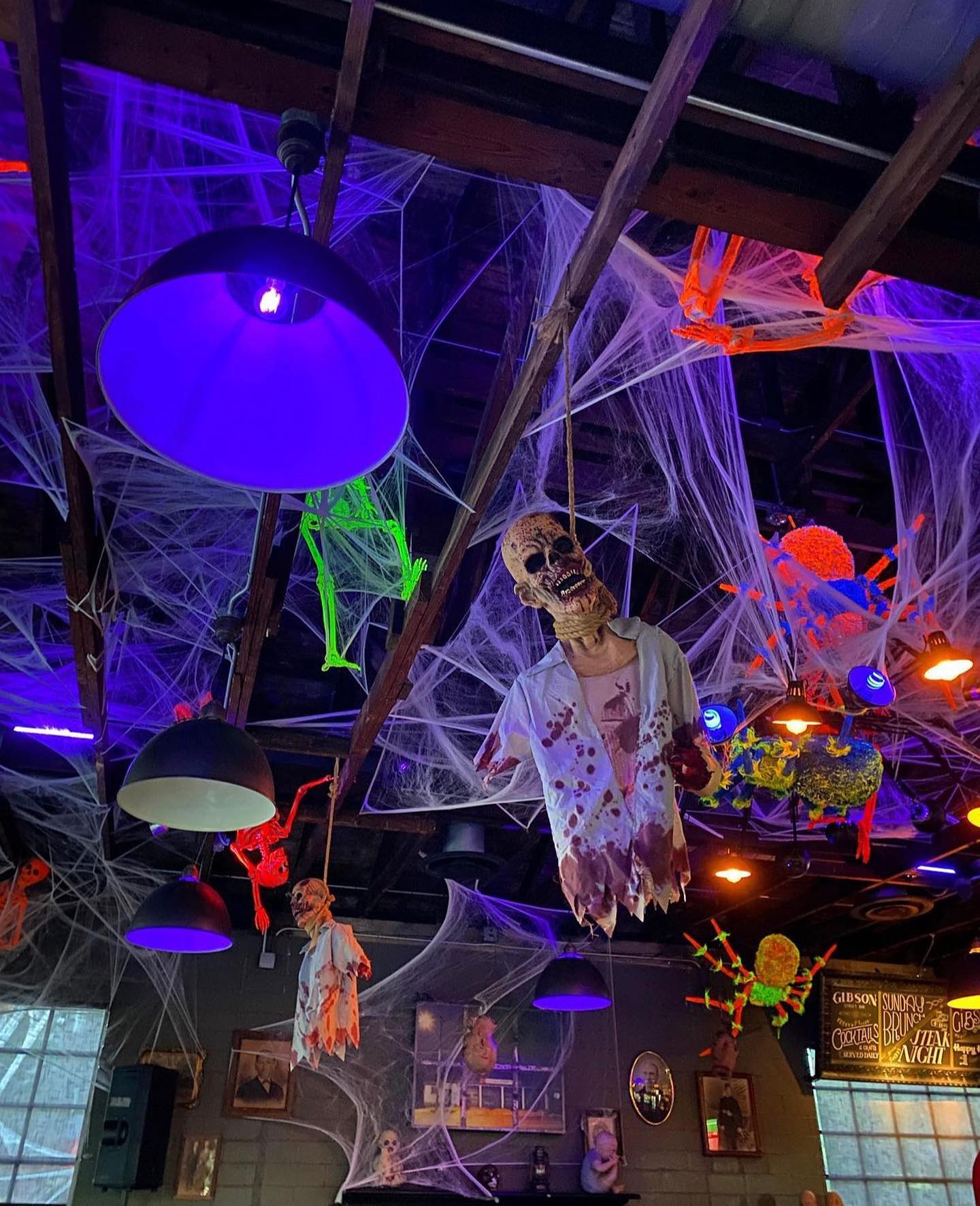 Your Guide To The Best Halloween Bars In Austin | The Austin Things