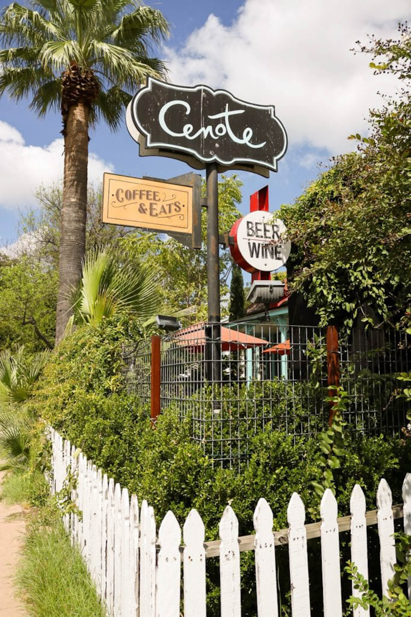 22 Places To Indulge In Weekday Breakfast In Austin | The Austin Things